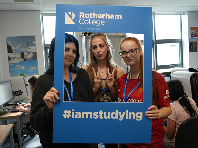 Your guide to settling into college life - RNN Group